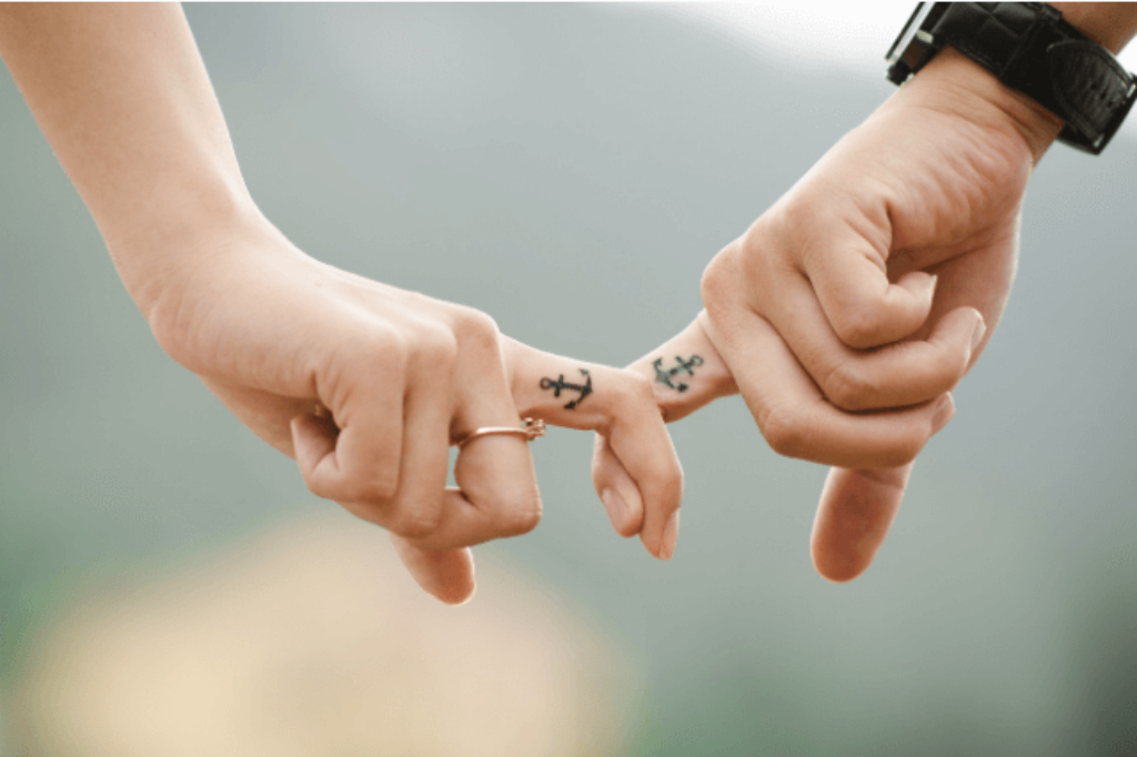 20 Powerful Symbols of Fidelity and What They Mean