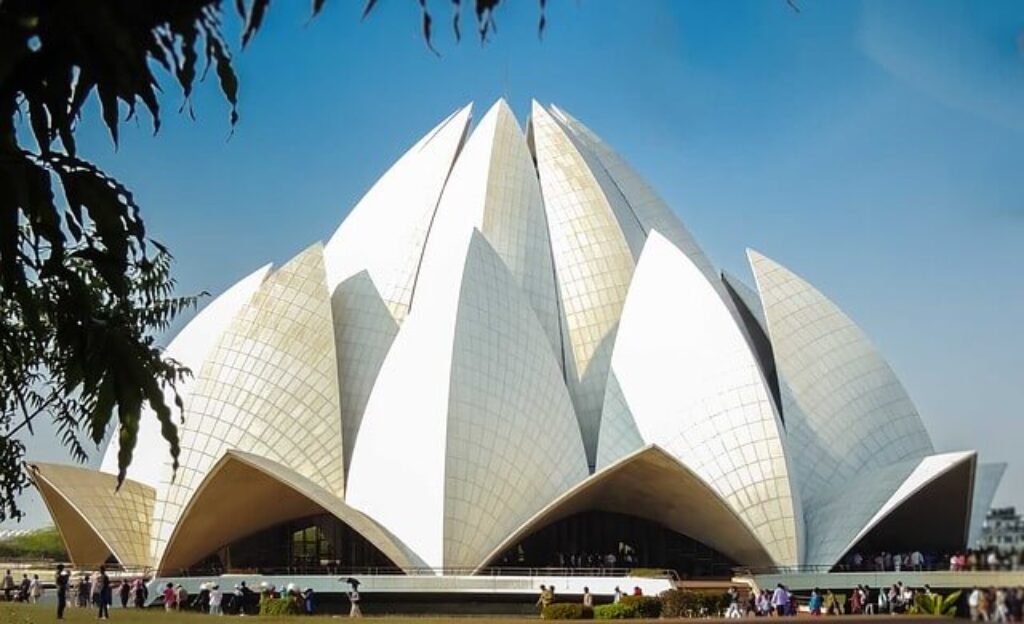 5 Most Popular Baháʼí Symbols and Their Meanings