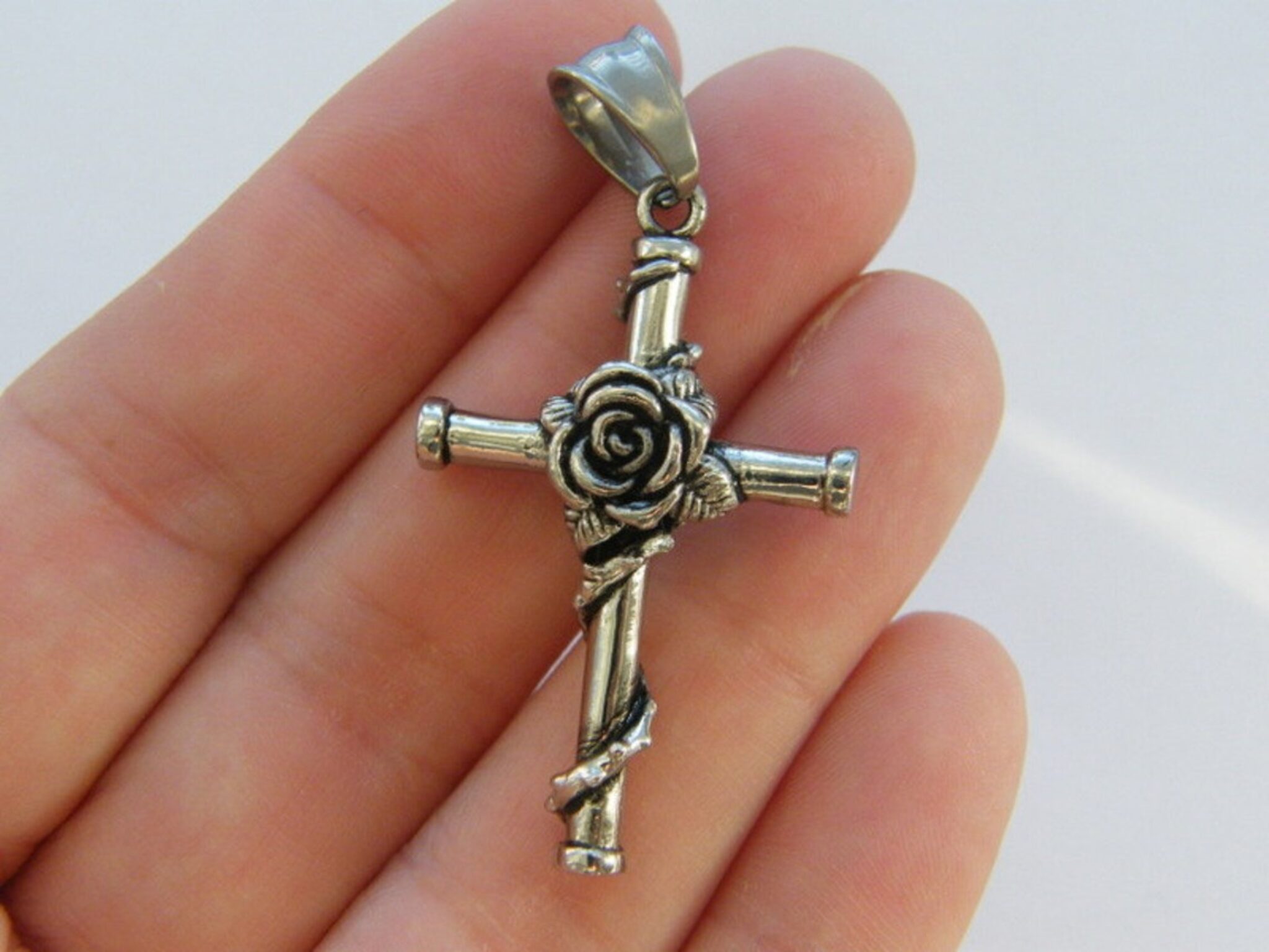 The Rose Cross: History, Importance and Symbolism - Symbol Sage