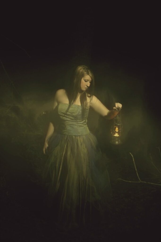Aengus – Irish God of Love and Poetry - Symbol Sage