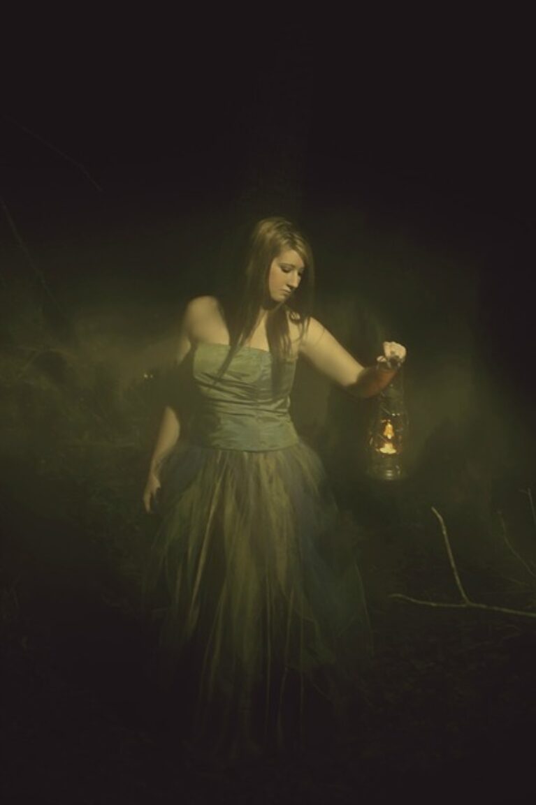Aengus – Irish God of Love and Poetry - Symbol Sage