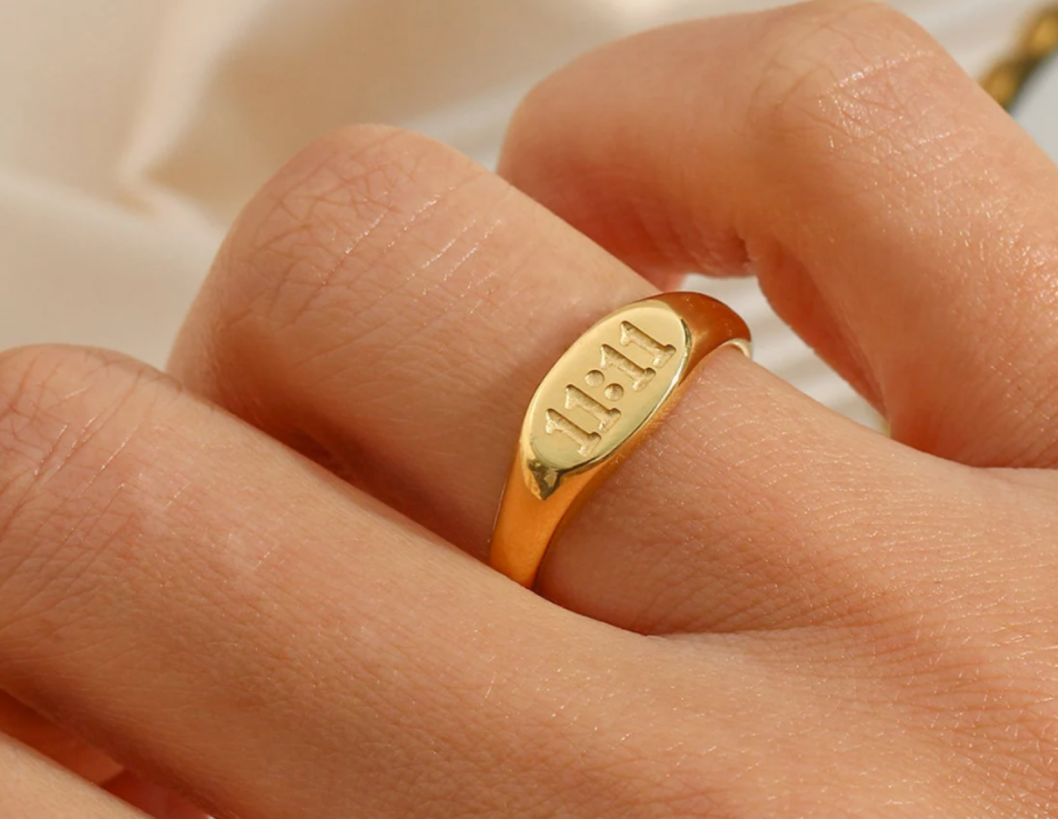 Angel Number 1111 – What Does It Mean If You See It?