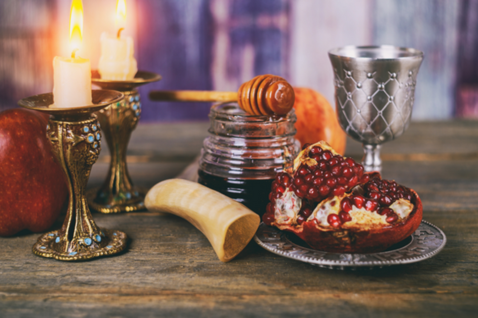 Celebrating Rosh Hashanah: The Jewish New Year Explained - Symbol Sage