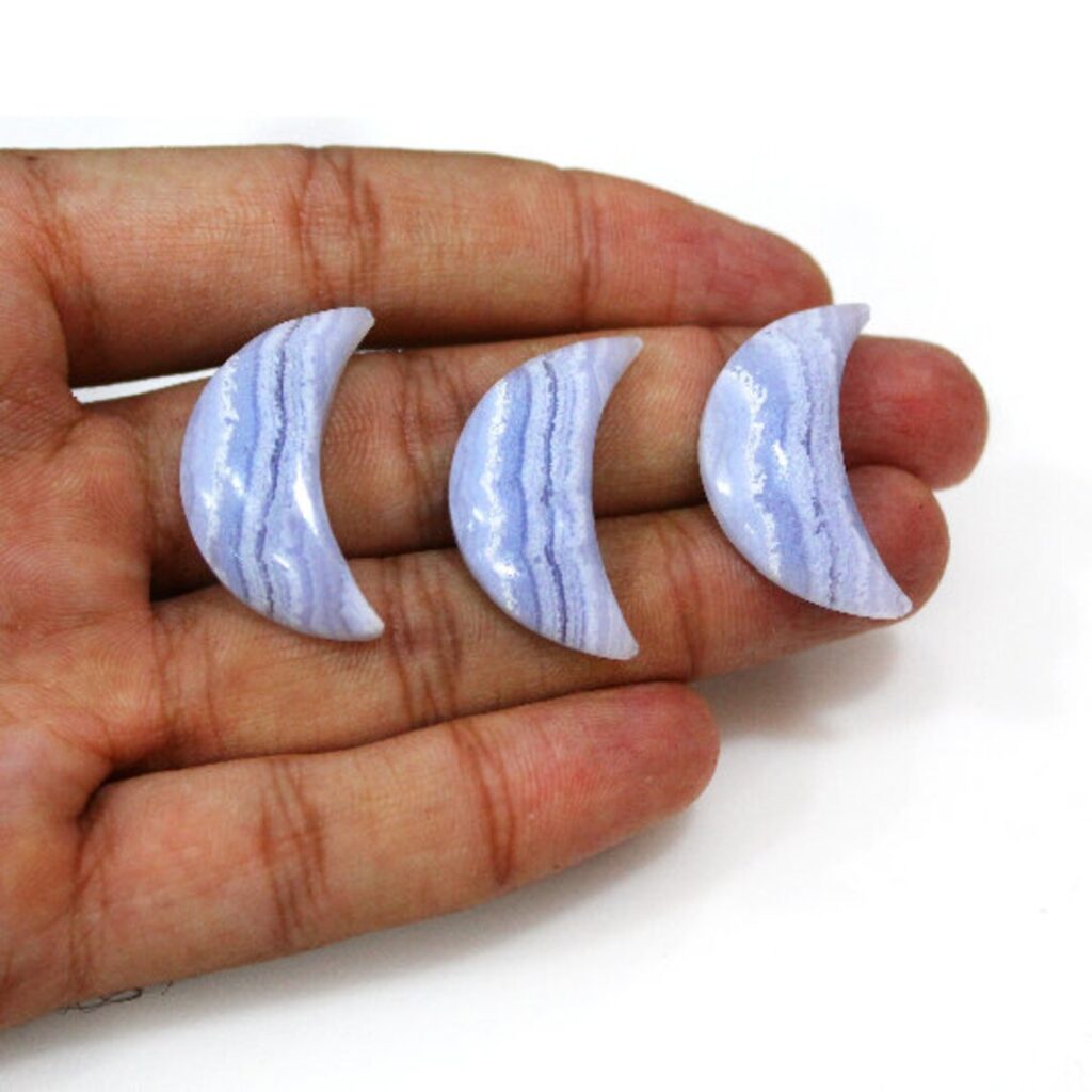 Do I Need Blue Lace Agate? Meaning and Healing Properties - Symbol Sage