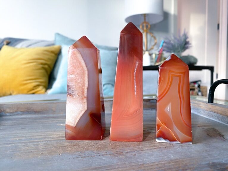 Do I Need Carnelian? Meaning and Healing Properties - Symbol Sage