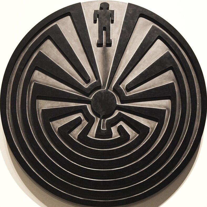 15 Powerful Symbols of Life and What They Mean