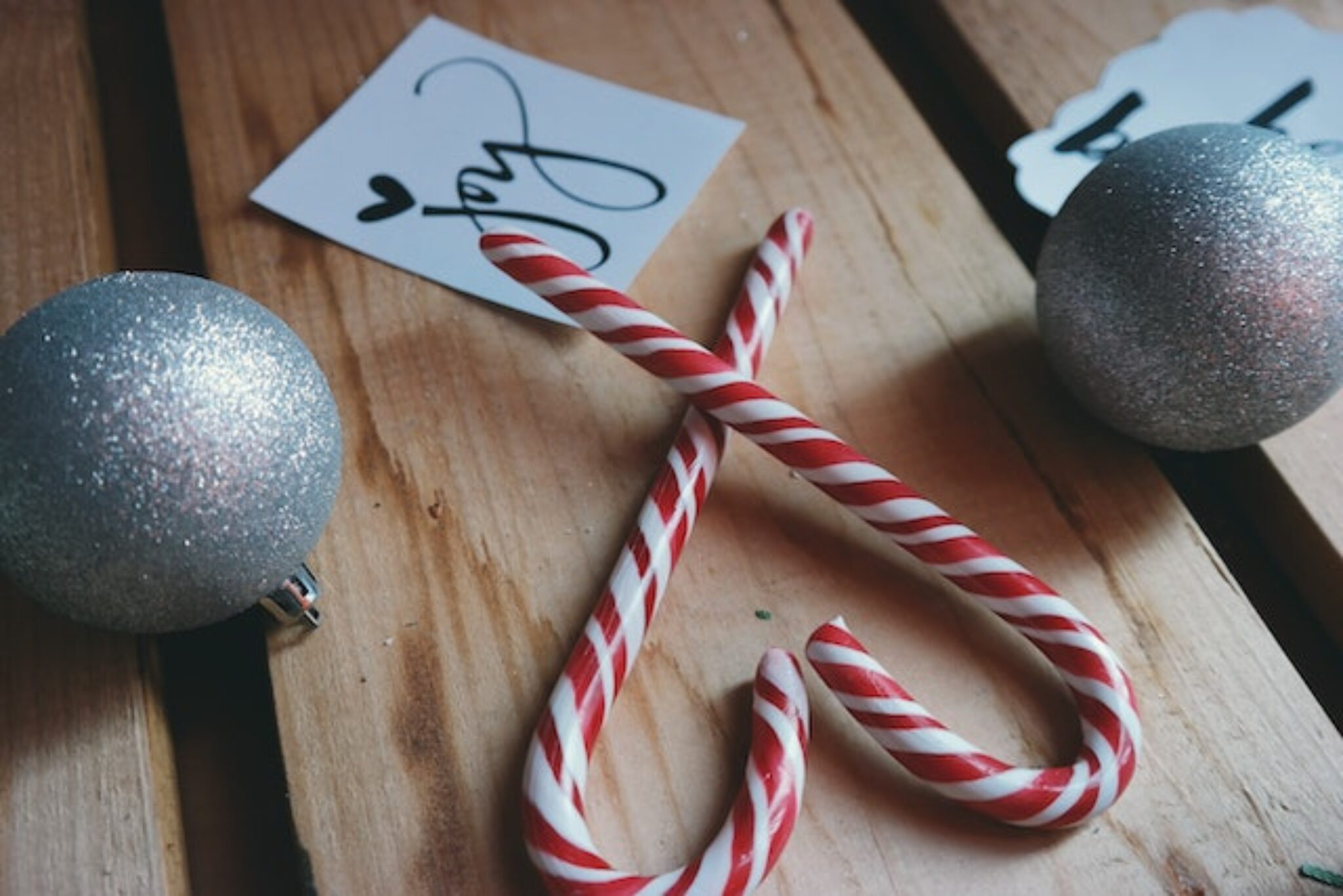 15 Meaningful Symbols of Christmas and What They Mean