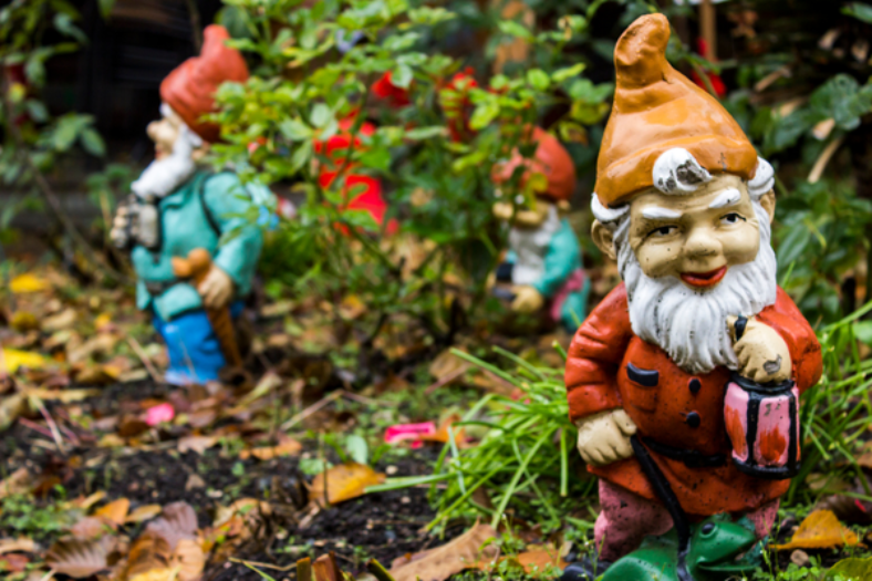 Barbegazi – The Snowboarding Gnomes - Symbol Sage
